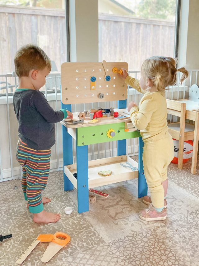 The Best Toys to Encourage Pretend Play - Bumps and Bottles